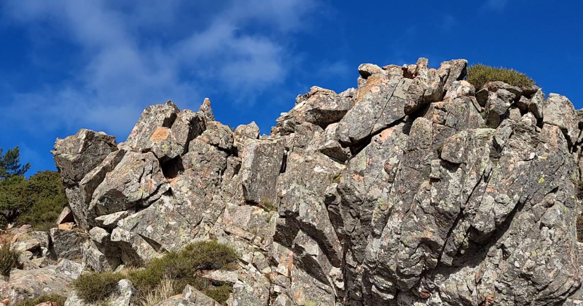 Filons acides Rhyolites - Géodiversité.NET