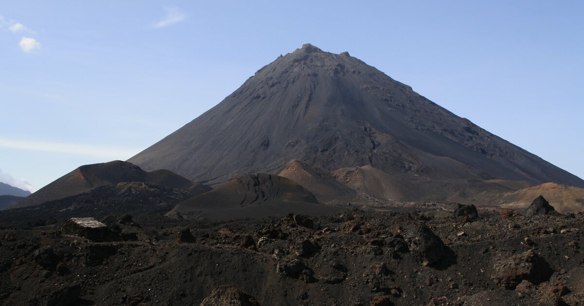 Volcan Fogo (Pico Novo) - Géodiversité.NET