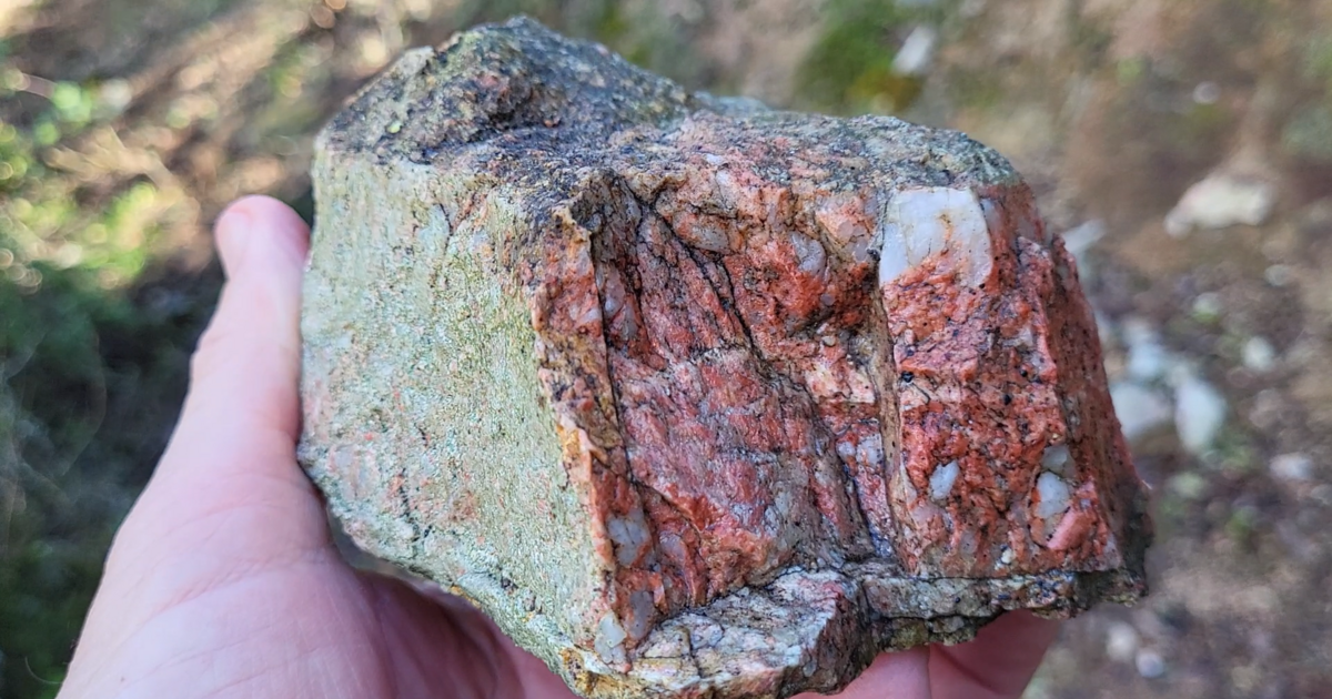 Episyénites à Albites - Géodiversité.NET